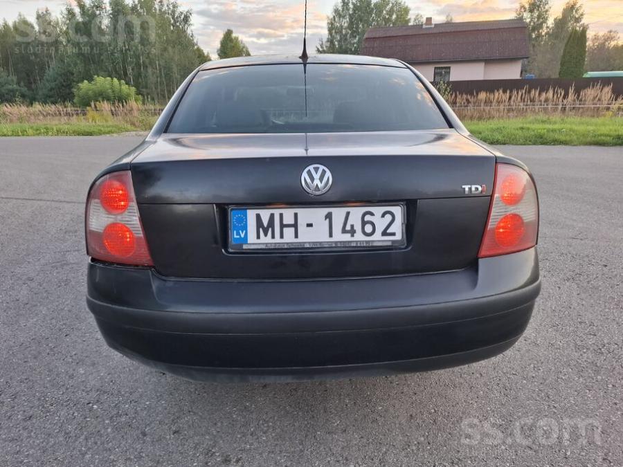 Black Volkswagen Passat B5 2003 in Daugavpils, with an engine capacity of 1.90 L and mileage of 291 thousand km for 750 €, photo 4 on AUTOMOTO.COM.LV