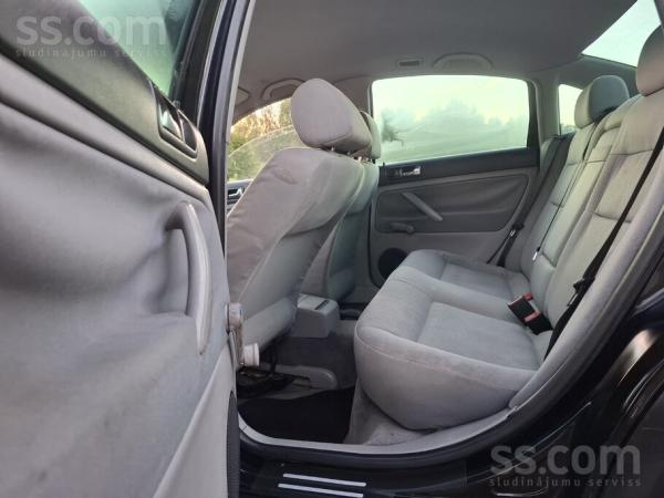 Black Volkswagen Passat B5 2003 in Daugavpils, with an engine capacity of 1.90 L and mileage of 291 thousand km for 750 €, photo 6 on AUTOMOTO.COM.LV