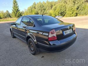 Черный Фольксваген Пассат Б5 2003 в Даугавпилс, объемом двигателя 1.90 л и пробегом 292 тыс. км за 870 €, фото 6 на AUTOMOTO.COM.LV