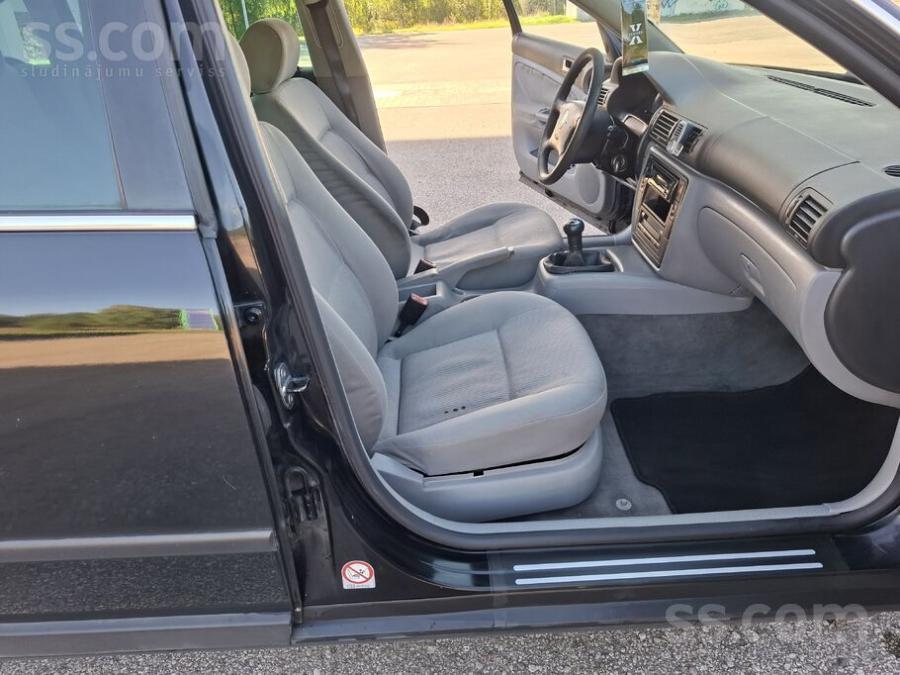 Черный Фольксваген Пассат Б5 2003 в Даугавпилс, объемом двигателя 1.90 л и пробегом 292 тыс. км за 870 €, фото 11 на AUTOMOTO.COM.LV