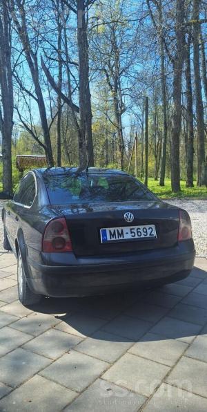 Черный Фольксваген Пассат Б5 2004 в Елгава, объемом двигателя 1.90 л и пробегом 406 тыс. км за 1300 €, фото 3 на AUTOMOTO.COM.LV