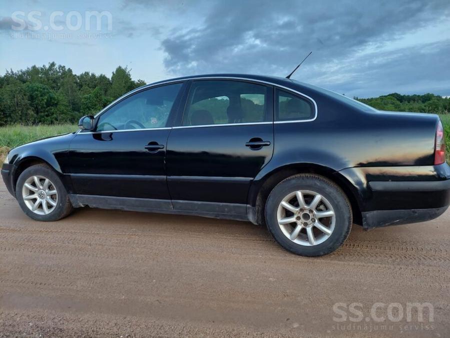 Black Volkswagen Passat B5 2005 in Daugavpils, with an engine capacity of 1.90 L and mileage of 340 thousand km for 1850 €, photo 5 on AUTOMOTO.COM.LV