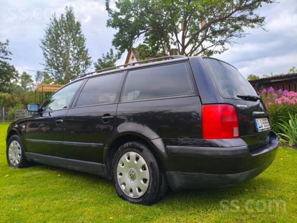 Melns Volkswagen Passat B5 1997 Rīga, ar dzinēja tilpumu 1.60 L un nobraukumu 229 tūkst. km par 1500 €, foto 3 vietnē AUTOMOTO.COM.LV