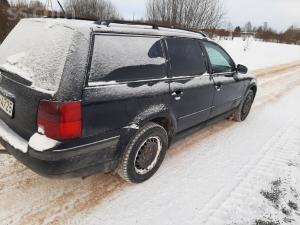 Melns Volkswagen Passat B5 1998 Saldus, ar dzinēja tilpumu 1.90 L un nobraukumu 419 tūkst. km par 2400 €, foto 6 vietnē AUTOMOTO.COM.LV