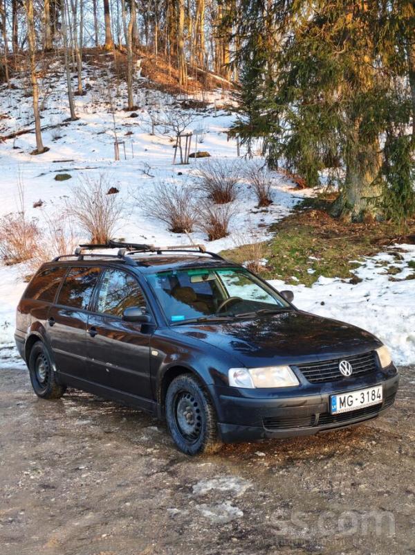 Melns Volkswagen Passat B5 1998 Alūksne, ar dzinēja tilpumu 1.90 L un nobraukumu 414 tūkst. km par 1100 €, foto 2 vietnē AUTOMOTO.COM.LV