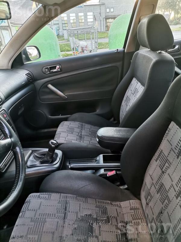 Melns Volkswagen Passat B5 1998 Daugavpils, ar dzinēja tilpumu 1.90 L un nobraukumu 387 tūkst. km par 950 €, foto 8 vietnē AUTOMOTO.COM.LV