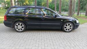 Melns Volkswagen Passat B5 1999 Ogre, ar dzinēja tilpumu 1.90 L un nobraukumu 325 tūkst. km par 2350 €, foto 11 vietnē AUTOMOTO.COM.LV
