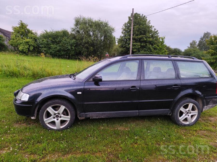 Melns Volkswagen Passat B5 2001 Aizkraukle, ar dzinēja tilpumu 2.50 L un nobraukumu 354 tūkst. km par 1600 €, foto 2 vietnē AUTOMOTO.COM.LV