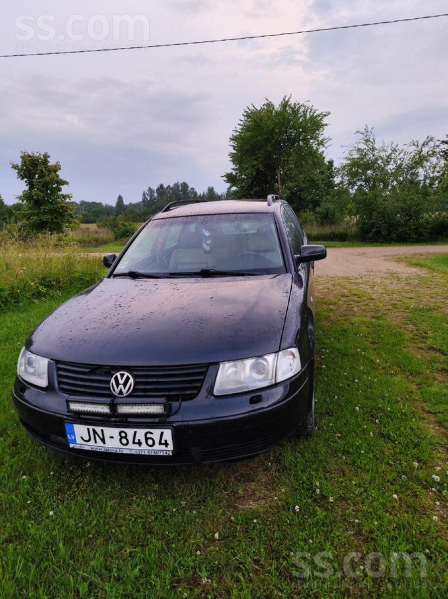 Melns Volkswagen Passat B5 2001 Aizkraukle, ar dzinēja tilpumu 2.50 L un nobraukumu 354 tūkst. km par 1600 €, foto 3 vietnē AUTOMOTO.COM.LV