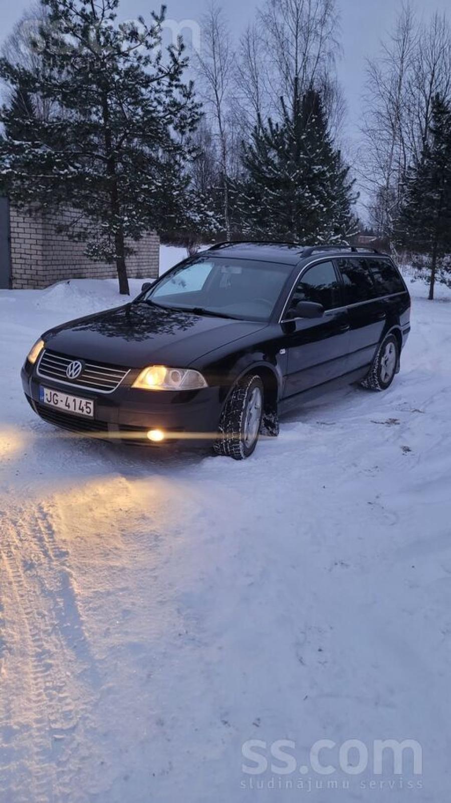 Melns Volkswagen Passat B5 2001 Cēsis, ar dzinēja tilpumu 1.90 L un nobraukumu 370 tūkst. km par 1350 €, foto 1 vietnē AUTOMOTO.COM.LV