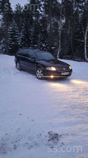 Melns Volkswagen Passat B5 2001 Cēsis, ar dzinēja tilpumu 1.90 L un nobraukumu 370 tūkst. km par 1350 €, foto 3 vietnē AUTOMOTO.COM.LV