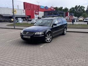 Melns Volkswagen Passat B5 2001 Rīga, ar dzinēja tilpumu 1.80 L un nobraukumu 318 tūkst. km par 900 €, foto  vietnē AUTOMOTO.COM.LV