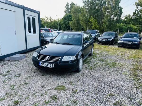 Черный Фольксваген Пассат Б5 2001 в Рига, объемом двигателя 1.90 л и пробегом 374 тыс. км за 1100 €, фото 1 на AUTOMOTO.COM.LV