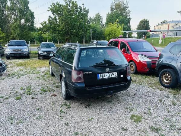 Черный Фольксваген Пассат Б5 2001 в Рига, объемом двигателя 1.90 л и пробегом 374 тыс. км за 1100 €, фото 5 на AUTOMOTO.COM.LV