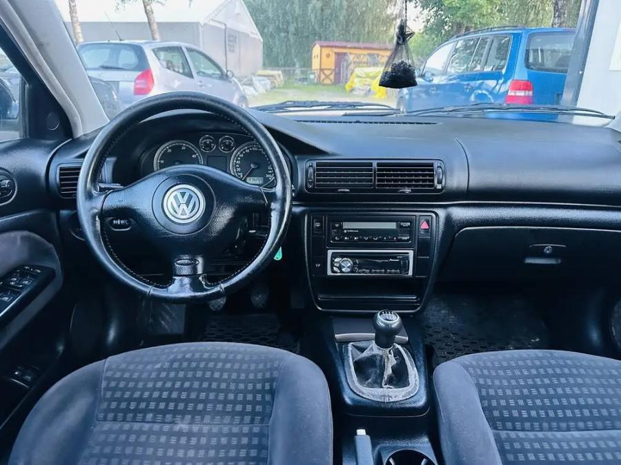 Melns Volkswagen Passat B5 2001 Rīga, ar dzinēja tilpumu 1.90 L un nobraukumu 374 tūkst. km par 1100 €, foto 10 vietnē AUTOMOTO.COM.LV