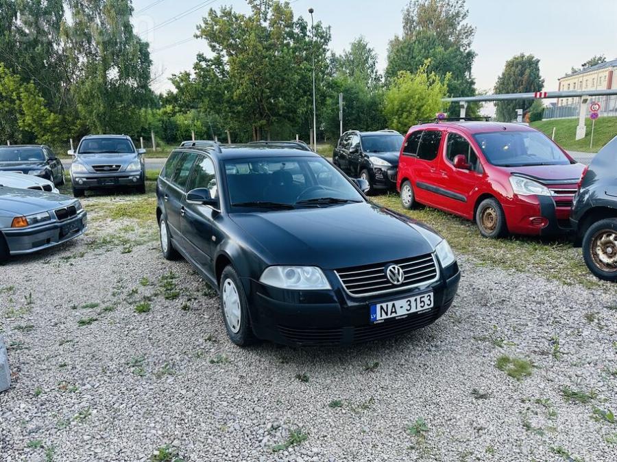 Melns Volkswagen Passat B5 2001 Rīga, ar dzinēja tilpumu 1.90 L un nobraukumu 374 tūkst. km par 1100 €, foto 4 vietnē AUTOMOTO.COM.LV