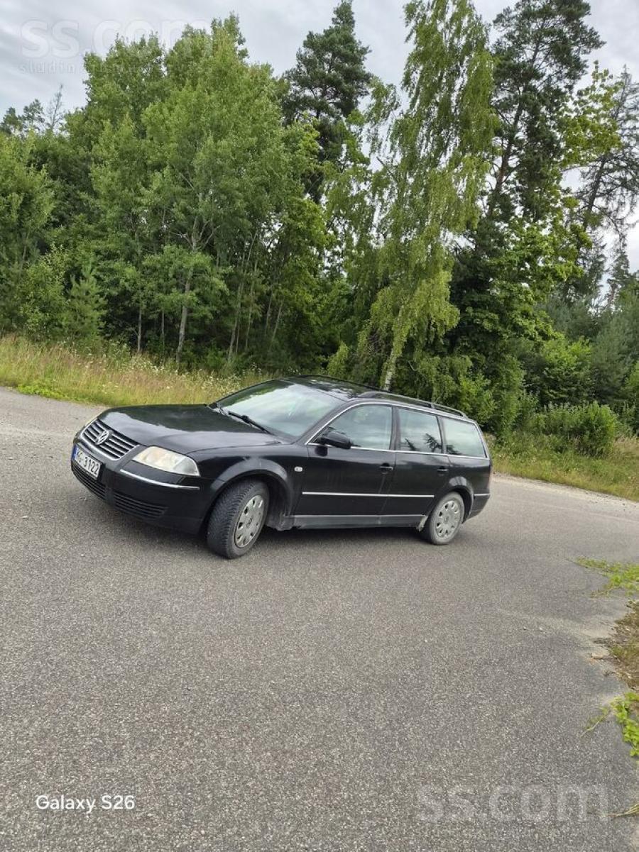 Melns Volkswagen Passat B5 2001 Kuldīga, ar dzinēja tilpumu 1.90 L un nobraukumu 399 tūkst. km par 900 €, foto 1 vietnē AUTOMOTO.COM.LV