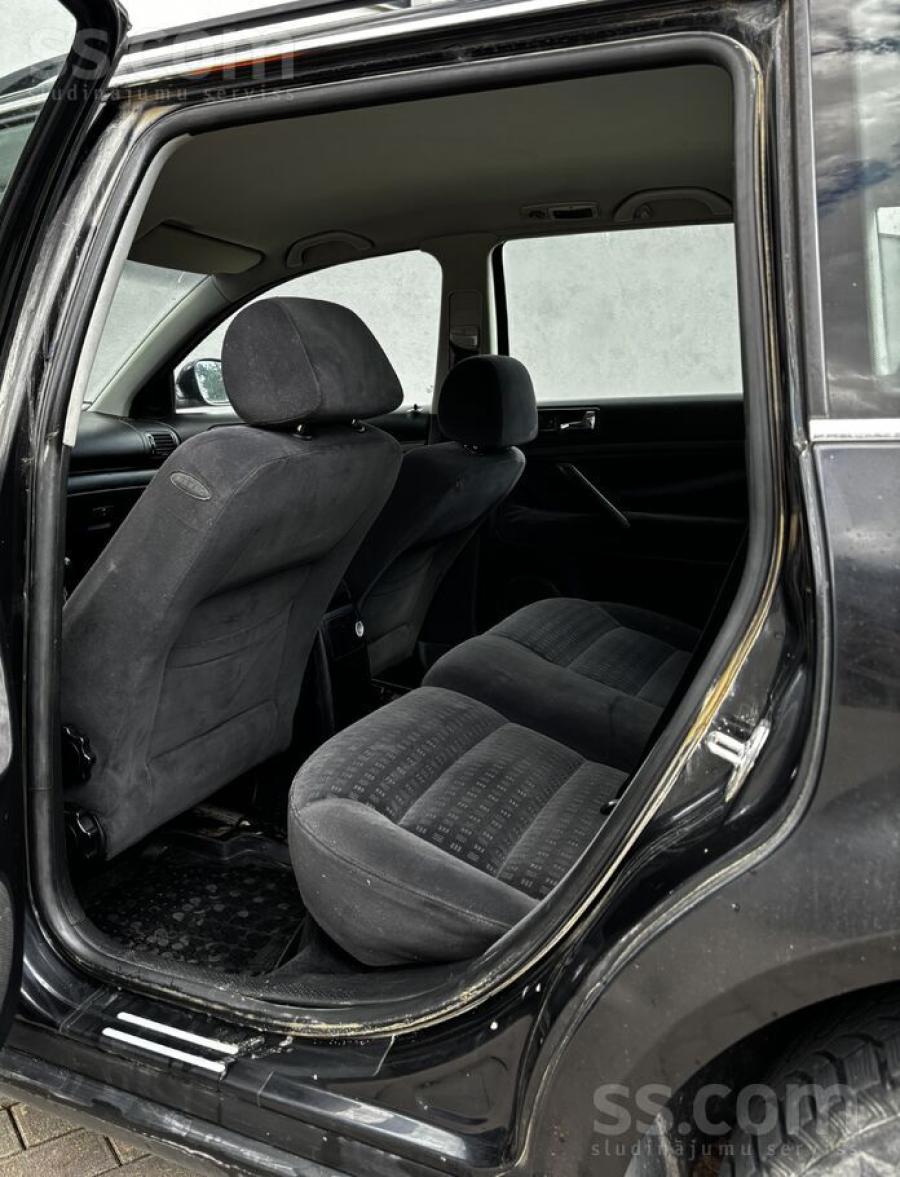 Melns Volkswagen Passat B5 2001 Balvi, ar dzinēja tilpumu 1.90 L un nobraukumu 374 tūkst. km par 1100 €, foto 11 vietnē AUTOMOTO.COM.LV