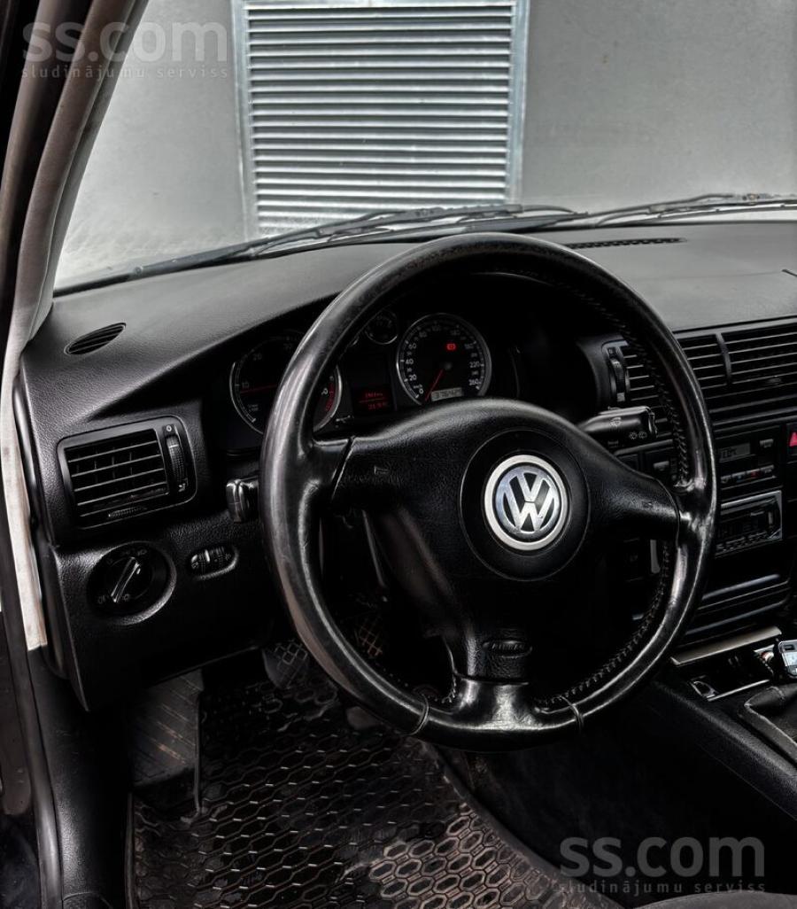 Melns Volkswagen Passat B5 2001 Balvi, ar dzinēja tilpumu 1.90 L un nobraukumu 374 tūkst. km par 1100 €, foto 12 vietnē AUTOMOTO.COM.LV