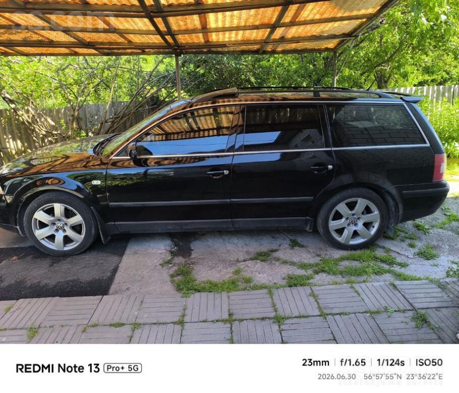 Черный Фольксваген Пассат Б5 2001 в Юрмала, объемом двигателя 2.00 л и пробегом 315 тыс. км за 2300 €, фото 3 на AUTOMOTO.COM.LV