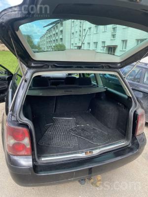 Black Volkswagen Passat B5 2002 in Cesis, with an engine capacity of 1.90 L and mileage of 384 thousand km for 1530 €, photo 12 on AUTOMOTO.COM.LV