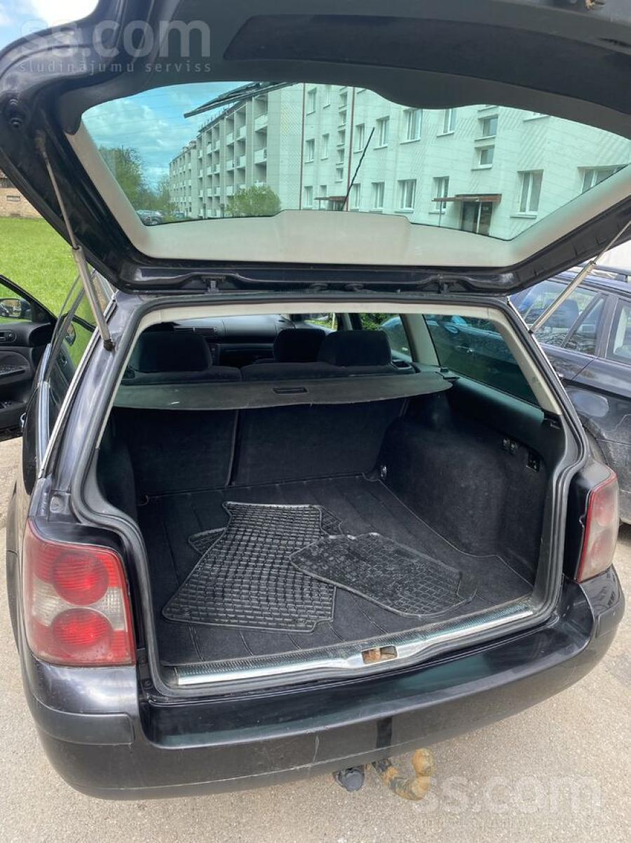 Black Volkswagen Passat B5 2002 in Cesis, with an engine capacity of 1.90 L and mileage of 384 thousand km for 1530 €, photo 12 on AUTOMOTO.COM.LV