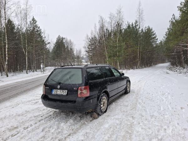 Black Volkswagen Passat B5 2002 in Daugavpils, with an engine capacity of 1.90 L and mileage of 322 thousand km for 1500 €, photo 1 on AUTOMOTO.COM.LV