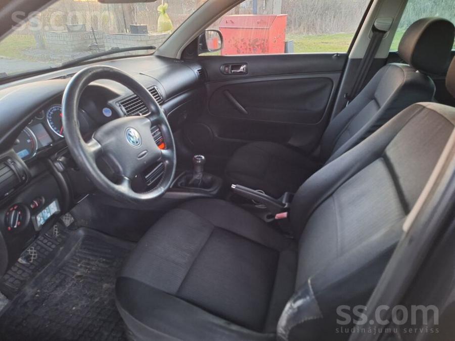 Black Volkswagen Passat B5 2002 in Ventspils, with an engine capacity of 1.90 L and mileage of 334 thousand km for 1100 €, photo 7 on AUTOMOTO.COM.LV