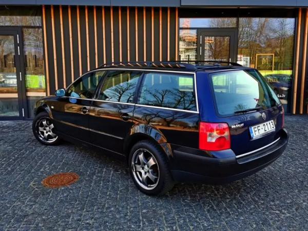 Melns Volkswagen Passat B5 2002 Rīga, ar dzinēja tilpumu 1.90 L un nobraukumu 350 tūkst. km par 1990 €, foto 3 vietnē AUTOMOTO.COM.LV