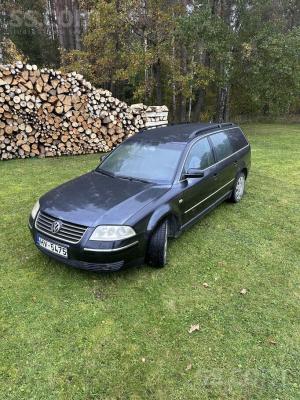 Black Volkswagen Passat B5 2002 in Talsi, with an engine capacity of 2.50 L and mileage of 331 thousand km for 500 €, photo  on AUTOMOTO.COM.LV