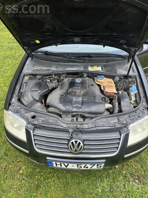 Black Volkswagen Passat B5 2002 in Talsi, with an engine capacity of 2.50 L and mileage of 331 thousand km for 500 €, photo 8 on AUTOMOTO.COM.LV