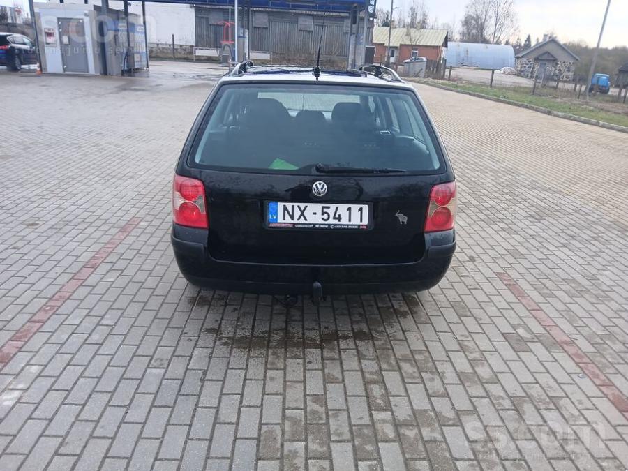 Black Volkswagen Passat B5 2003 in Rezekne, with an engine capacity of 1.90 L and mileage of 245 thousand km for 650 €, photo 3 on AUTOMOTO.COM.LV