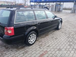Black Volkswagen Passat B5 2003 in Rezekne, with an engine capacity of 1.90 L and mileage of 245 thousand km for 650 €, photo 4 on AUTOMOTO.COM.LV