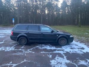 Melns Volkswagen Passat B5 2003 Jēkabpils, ar dzinēja tilpumu 1.90 L un nobraukumu 300 tūkst. km par 1400 €, foto 4 vietnē AUTOMOTO.COM.LV