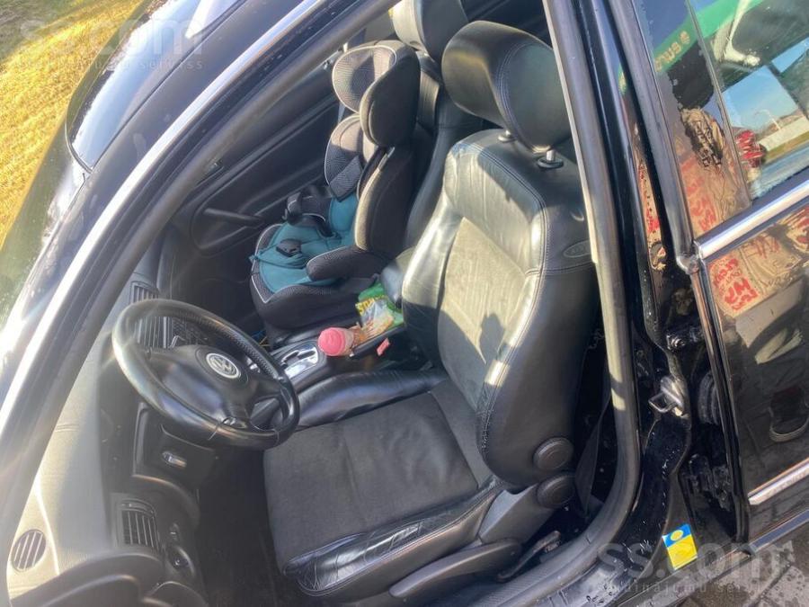 Black Volkswagen Passat B5 2003 in Rezekne, with an engine capacity of 1.90 L and mileage of 388 thousand km for 1800 €, photo 9 on AUTOMOTO.COM.LV