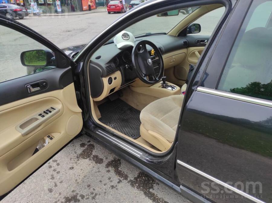 Black Volkswagen Passat B5 2003 in Tukums, with an engine capacity of 2.50 L and mileage of 342 thousand km for 1800 €, photo 6 on AUTOMOTO.COM.LV