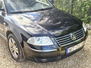 Black Volkswagen Passat B5 2003 in Riga, with an engine capacity of 1.90 L and mileage of 420 thousand km for 1650 €, photo 3 on AUTOMOTO.COM.LV