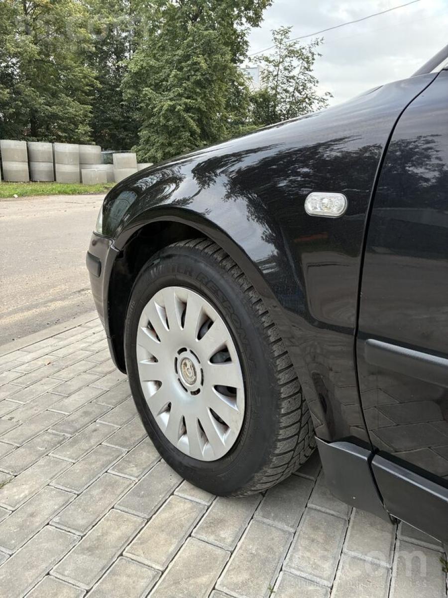 Melns Volkswagen Passat B5 2003 Rīga, ar dzinēja tilpumu 1.90 L un nobraukumu 317 tūkst. km par 2590 €, foto 12 vietnē AUTOMOTO.COM.LV