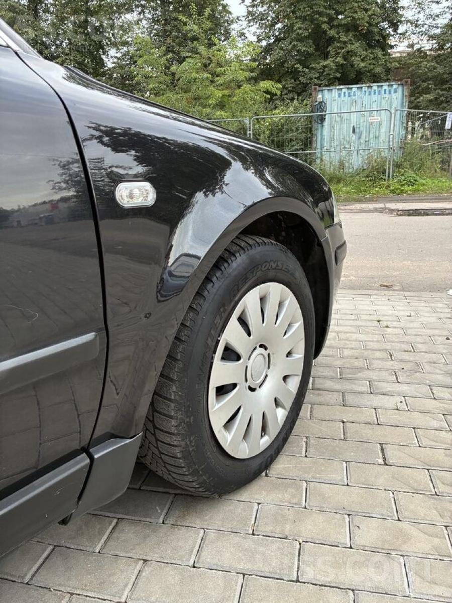 Melns Volkswagen Passat B5 2003 Rīga, ar dzinēja tilpumu 1.90 L un nobraukumu 317 tūkst. km par 2590 €, foto 13 vietnē AUTOMOTO.COM.LV