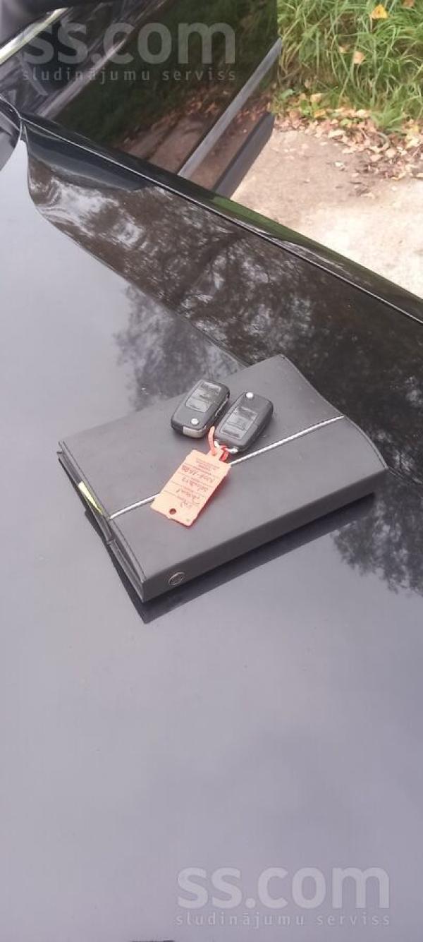 Черный Фольксваген Пассат Б5 2003 в Рига, объемом двигателя 1.90 л и пробегом 270 тыс. км за 2000 €, фото 7 на AUTOMOTO.COM.LV
