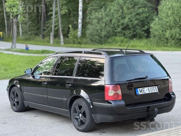 Black Volkswagen Passat B5 2004 in Jurmala, with an engine capacity of 1.90 L and mileage of 490 thousand km for 1100 €, photo 2 on AUTOMOTO.COM.LV