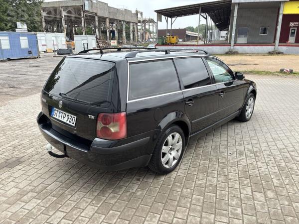 Melns Volkswagen Passat B5 2004 Rīga, ar dzinēja tilpumu 1.90 L un nobraukumu 324 tūkst. km par 2490 €, foto 5 vietnē AUTOMOTO.COM.LV