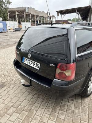 Melns Volkswagen Passat B5 2004 Rīga, ar dzinēja tilpumu 1.90 L un nobraukumu 324 tūkst. km par 2490 €, foto 8 vietnē AUTOMOTO.COM.LV
