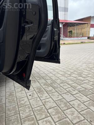 Melns Volkswagen Passat B5 2004 Rīga, ar dzinēja tilpumu 1.90 L un nobraukumu 324 tūkst. km par 2490 €, foto 14 vietnē AUTOMOTO.COM.LV