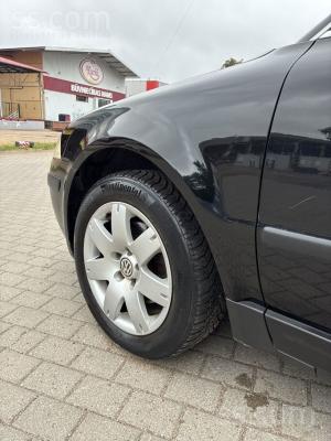 Melns Volkswagen Passat B5 2004 Rīga, ar dzinēja tilpumu 1.90 L un nobraukumu 324 tūkst. km par 2490 €, foto 15 vietnē AUTOMOTO.COM.LV