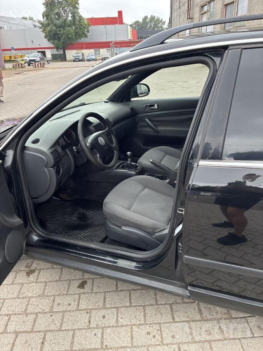 Melns Volkswagen Passat B5 2004 Rīga, ar dzinēja tilpumu 1.90 L un nobraukumu 324 tūkst. km par 2490 €, foto 20 vietnē AUTOMOTO.COM.LV