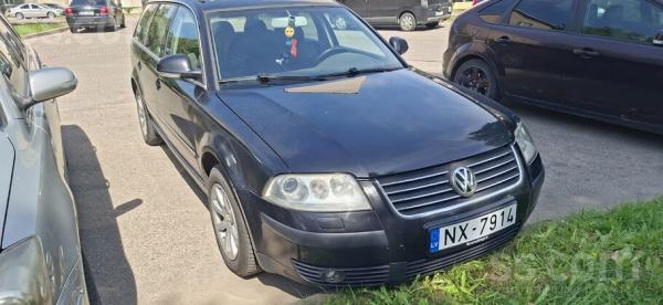 Черный Фольксваген Пассат Б5 2004 в Даугавпилс, объемом двигателя 1.90 л и пробегом 390 тыс. км за 1450 €, фото 2 на AUTOMOTO.COM.LV