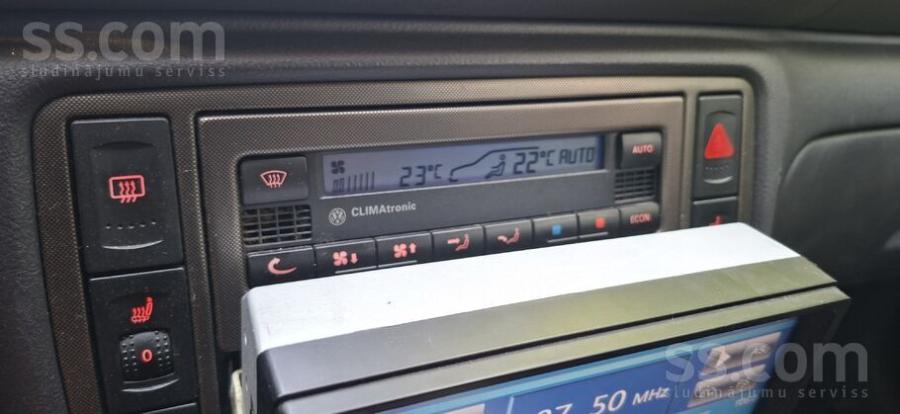 Melns Volkswagen Passat B5 2004 Daugavpils, ar dzinēja tilpumu 1.90 L un nobraukumu 390 tūkst. km par 1450 €, foto 12 vietnē AUTOMOTO.COM.LV