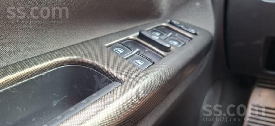 Melns Volkswagen Passat B5 2004 Daugavpils, ar dzinēja tilpumu 1.90 L un nobraukumu 390 tūkst. km par 1450 €, foto 14 vietnē AUTOMOTO.COM.LV