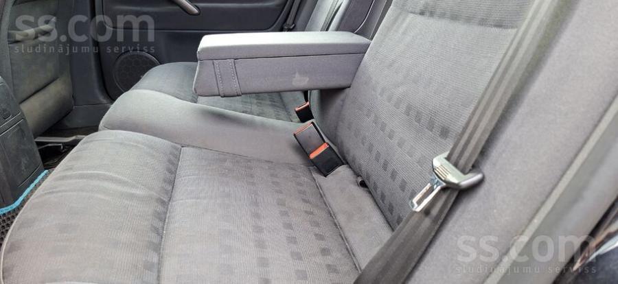 Melns Volkswagen Passat B5 2004 Daugavpils, ar dzinēja tilpumu 1.90 L un nobraukumu 390 tūkst. km par 1450 €, foto 22 vietnē AUTOMOTO.COM.LV